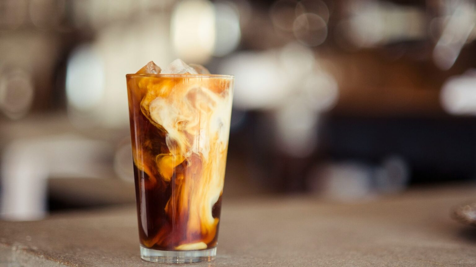 Espresso Machine Technology 2025: What Cafés Need to Know